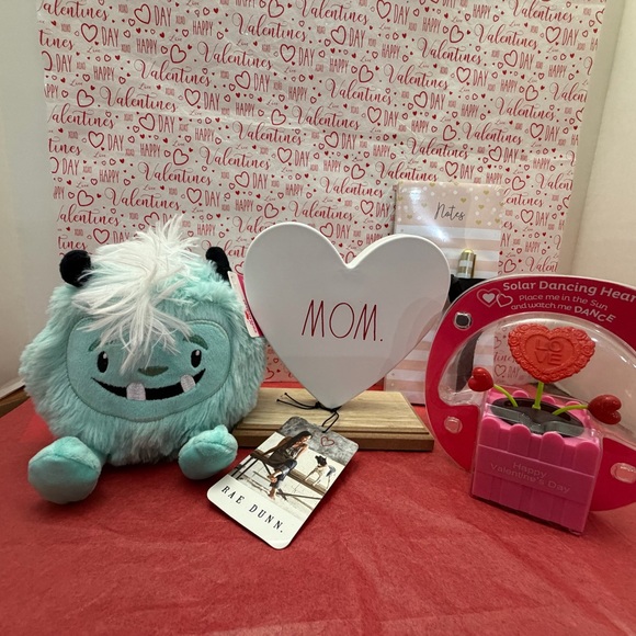 Rae Dunn | Other | Rae Dunn Heart Mom Plaque Cute Plush Monster Gift ...